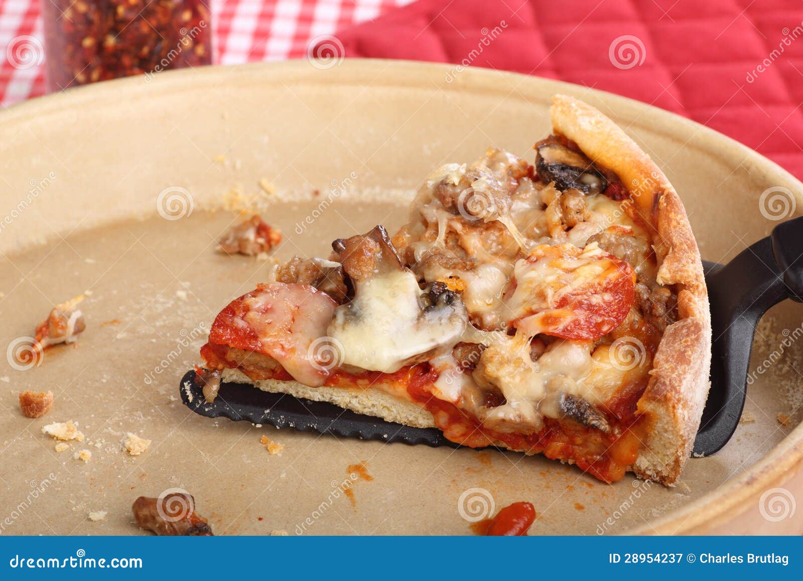 Last Pizza Slice stock image. Image of pepperoni, dinner - 28954237