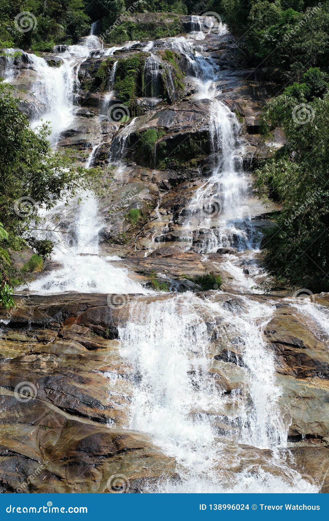 Lata Kinjang stock photo. Image of perak, waterfalls - 138996024