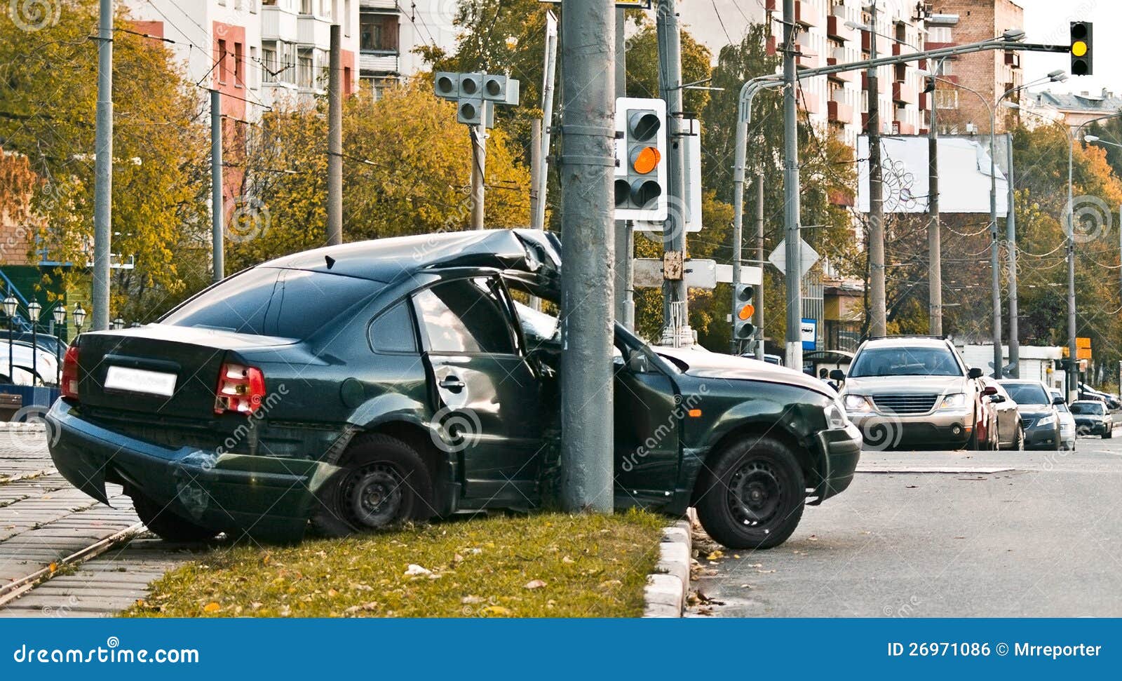 Total Loss; Fatal Car Crash Stock Photo - Image of lamppost, mischance ...