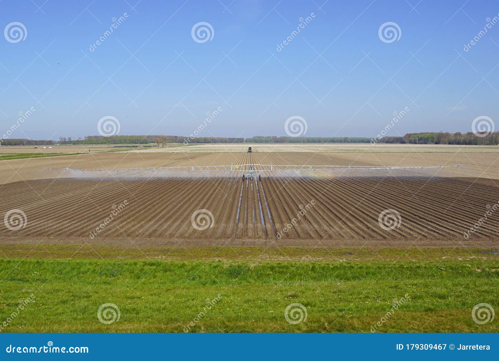 Lateral Moving Irrigation Sprinkler System. Editorial Photography ...