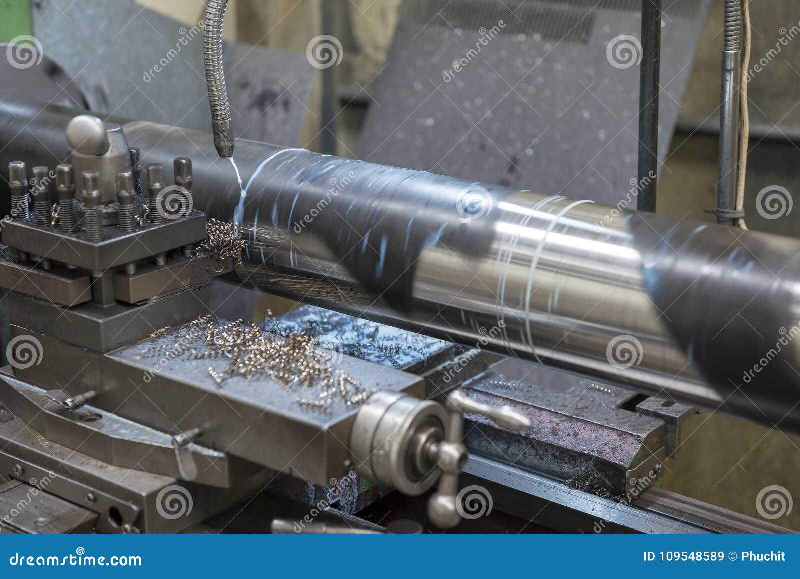The Lathe Machine Cutting the Steel Rod Stock Image - Image of ...
