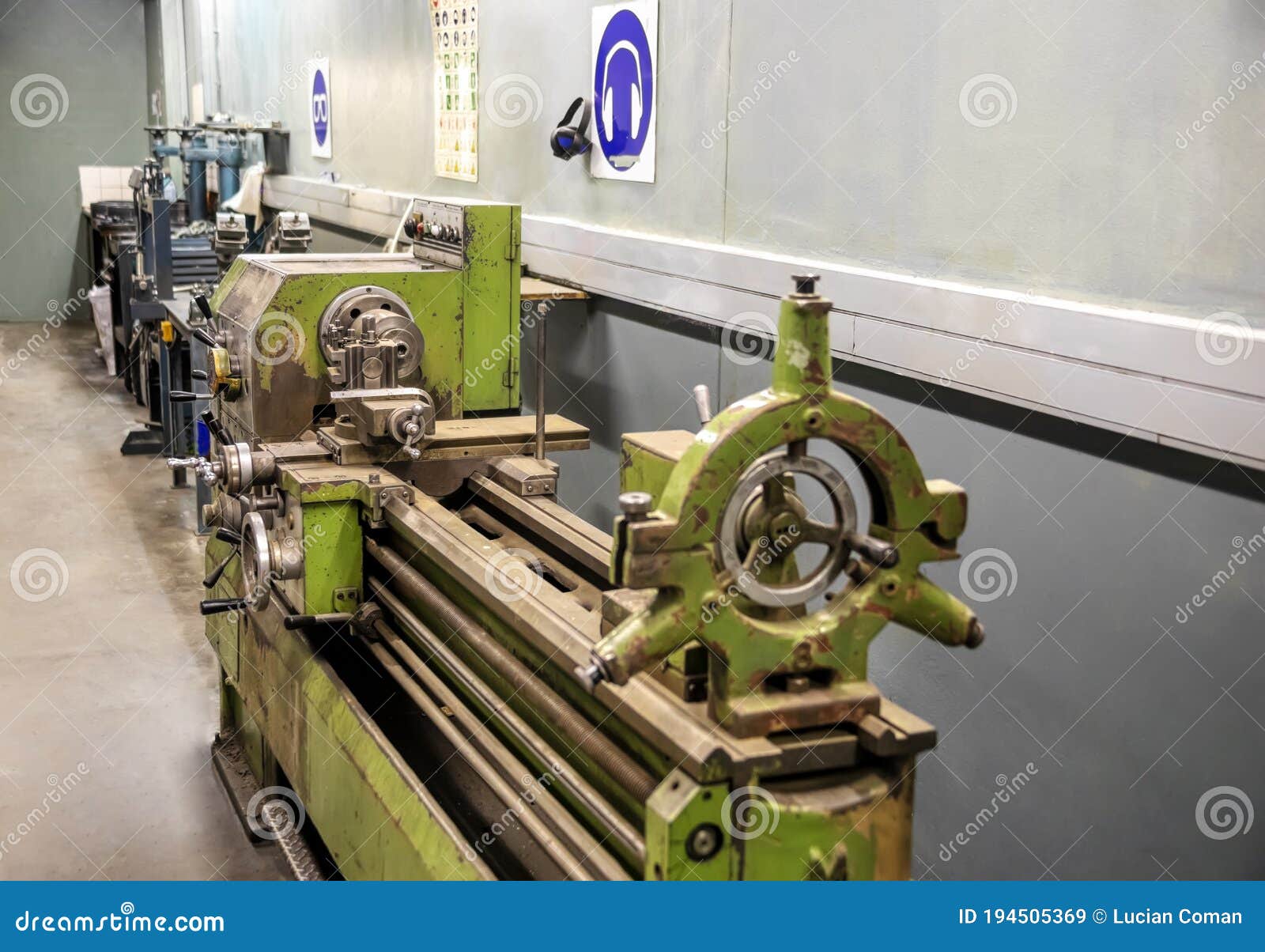 Lathe machine stock image. Image of maintenance, precision - 194505369