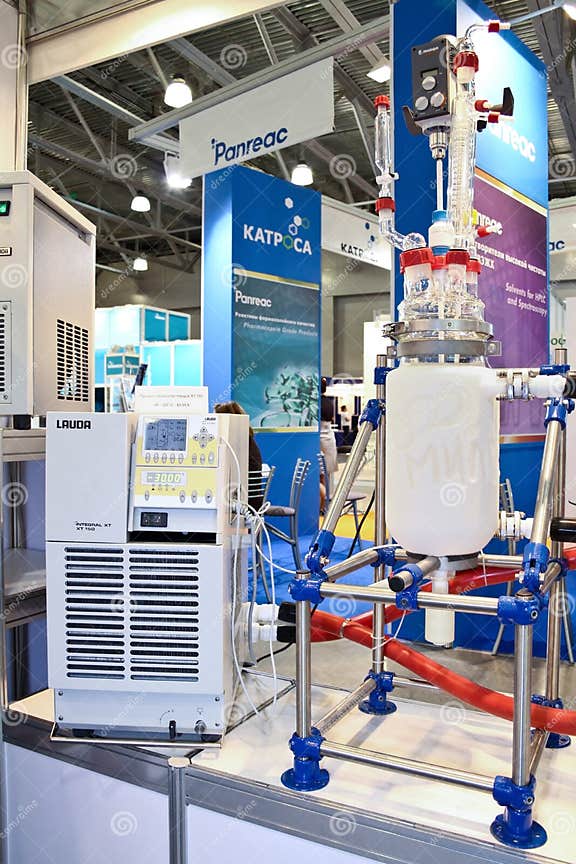 LAUDA Cooling Thermostat and Reactor Editorial Stock Image - Image of ...