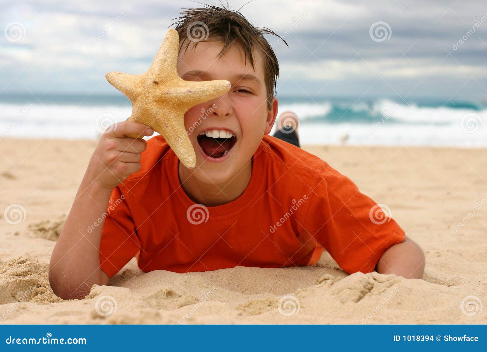 Boys Ocean Starfish Stock Photos - Free & Royalty-Free Stock Photos ...