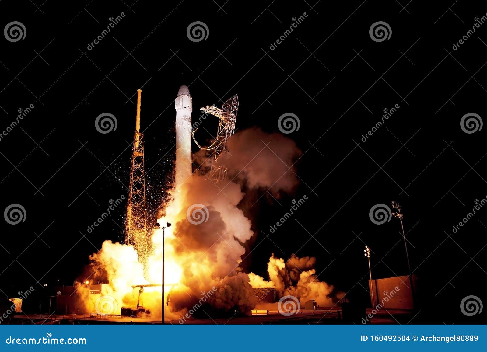 The Launch of the Space Shuttle. with Fire and Smoke Stock Photo ...