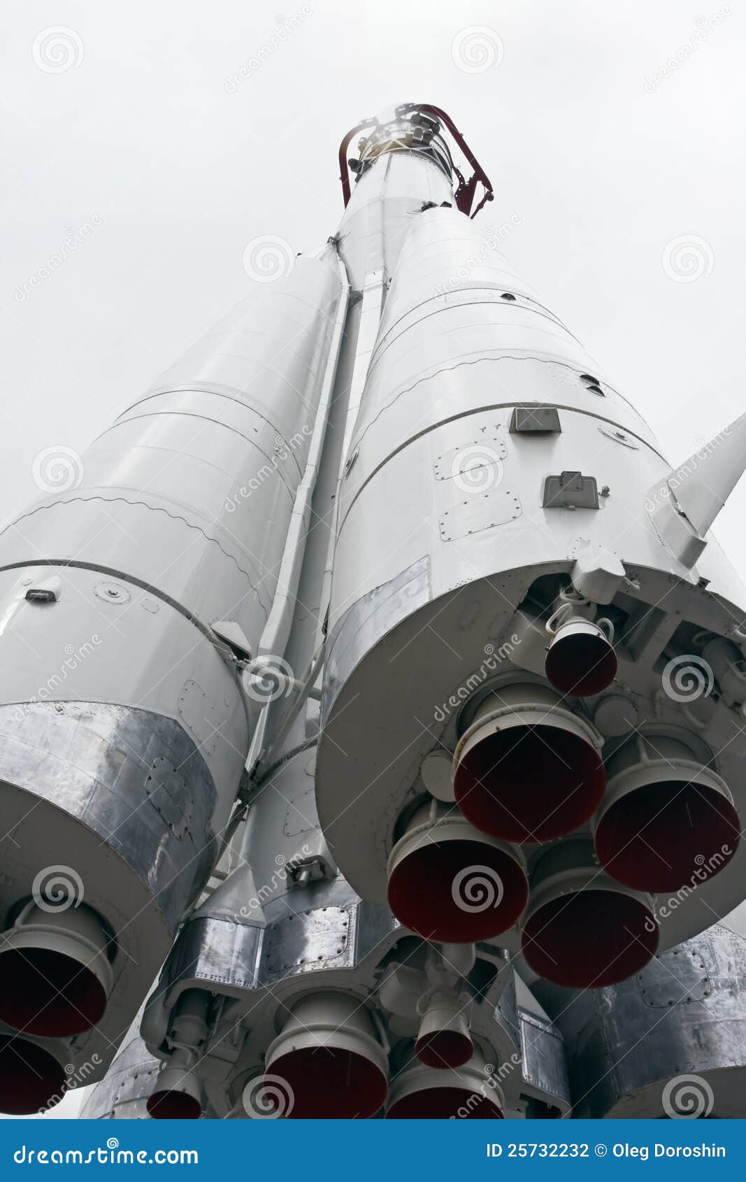 Launch vehicle editorial photography. Image of outdoors - 25732232