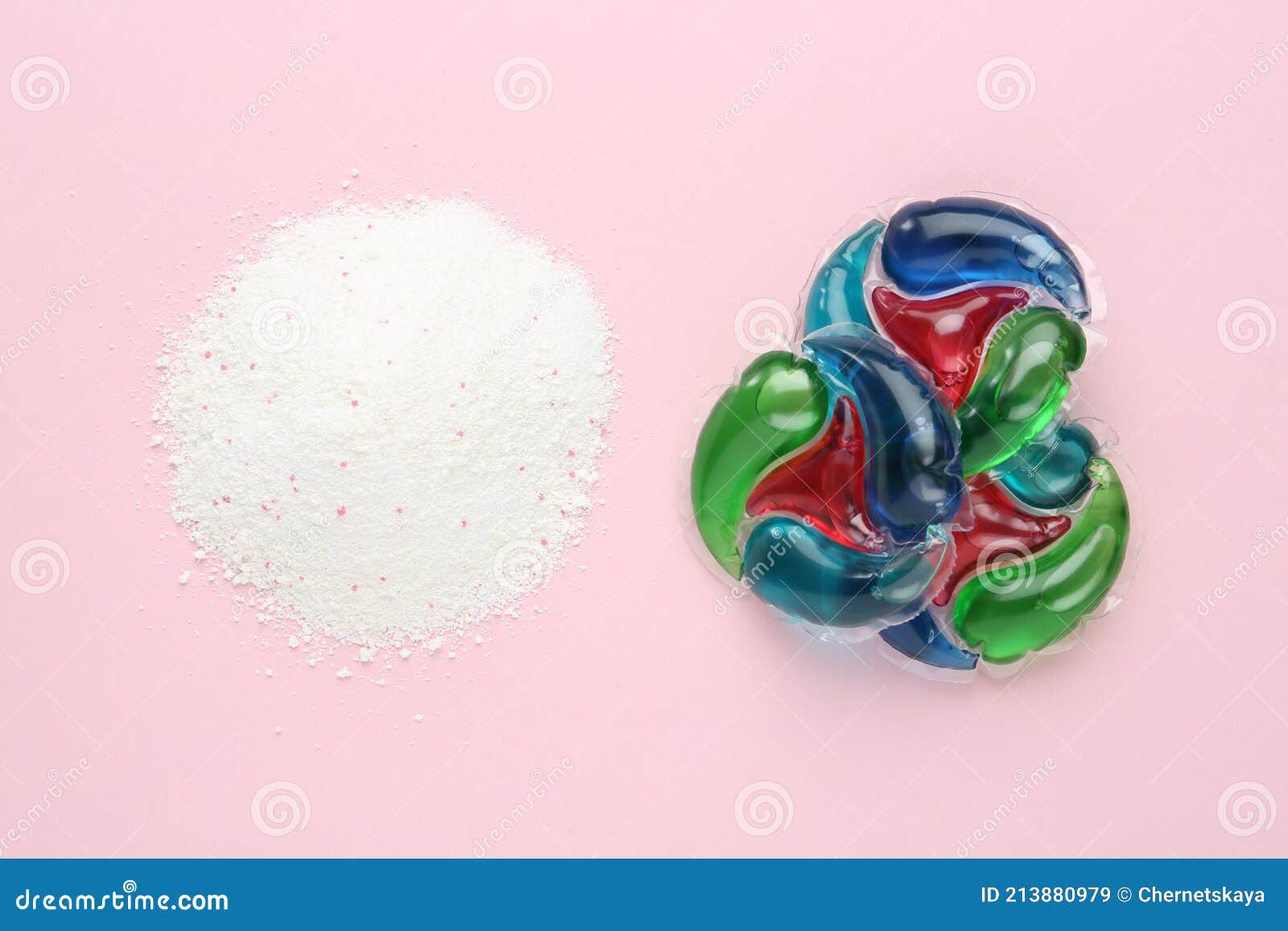 Laundry Capsules and Washing Powder on Pink Background, Flat Lay Stock ...