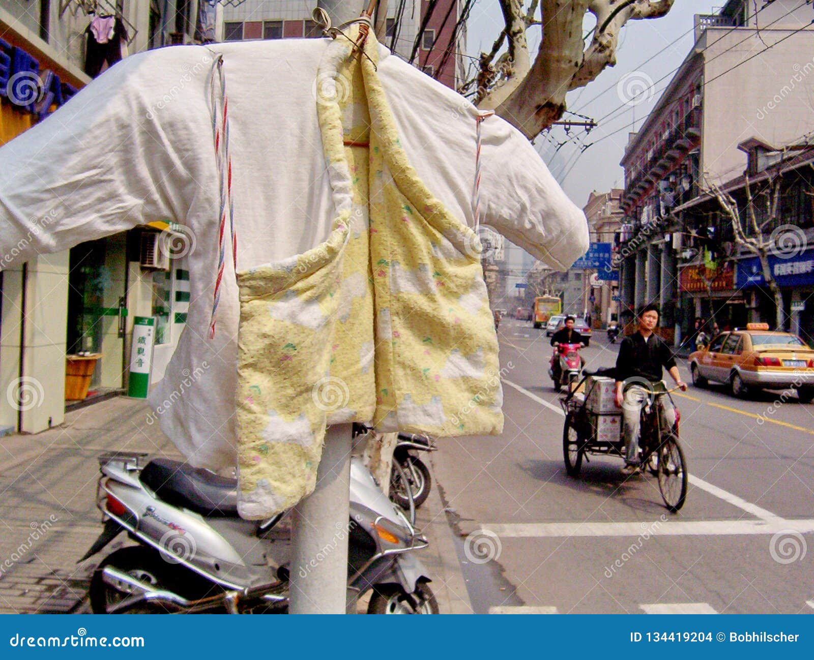 Laundry Drying on the Street in Shanghai, China. Editorial Stock Image ...