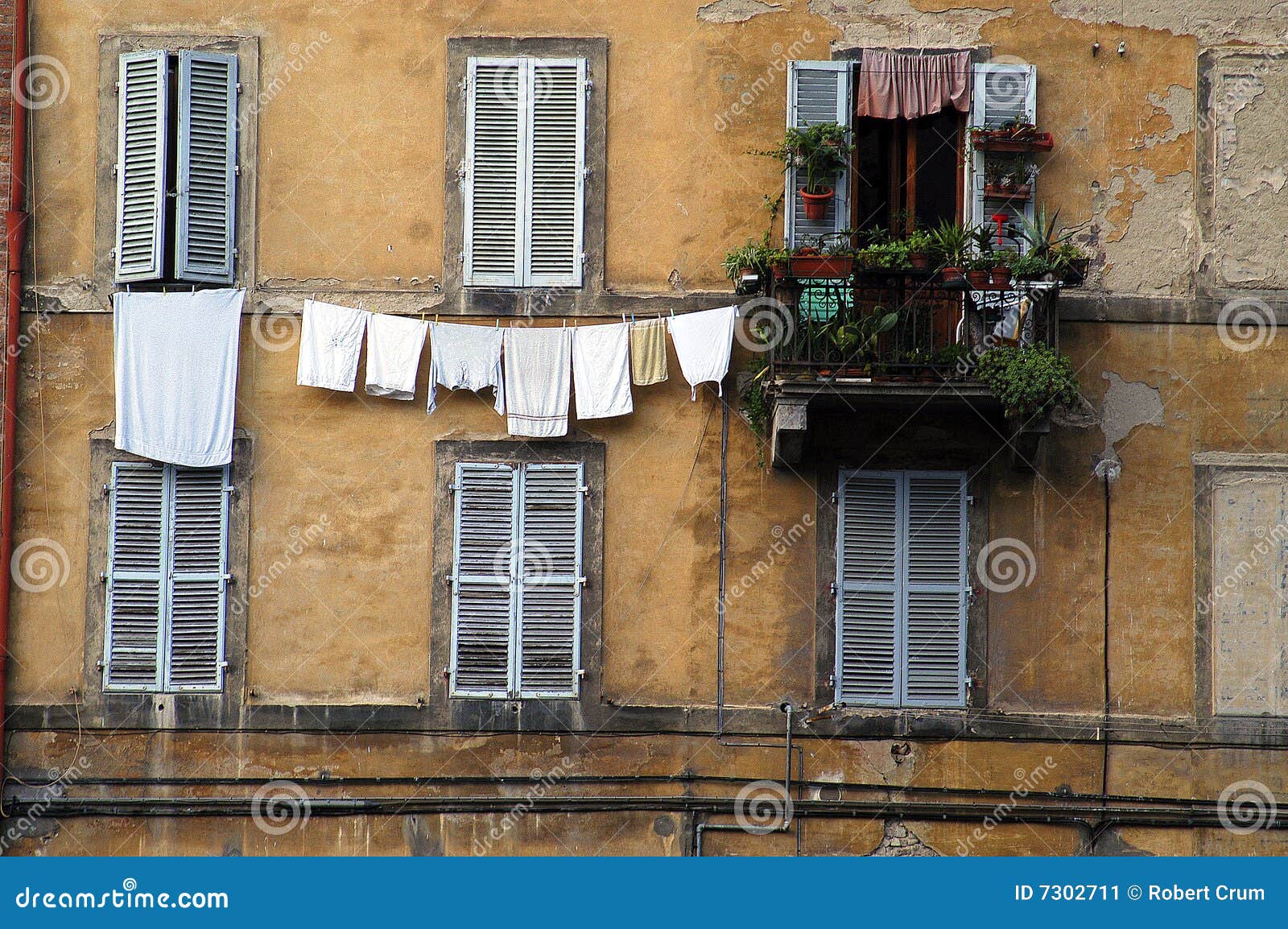 Laundry, Windows, Siena, Italy Stock Image - Image of scene, color: 7302711