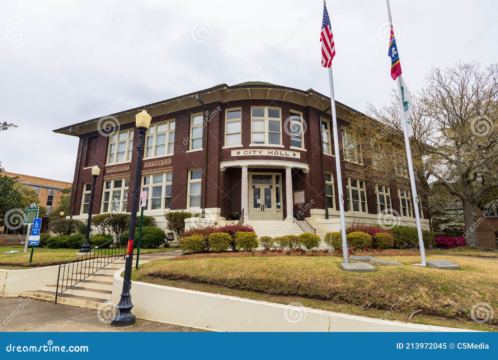 Laurel City Hall in Laurel, MS Editorial Image - Image of hall ...