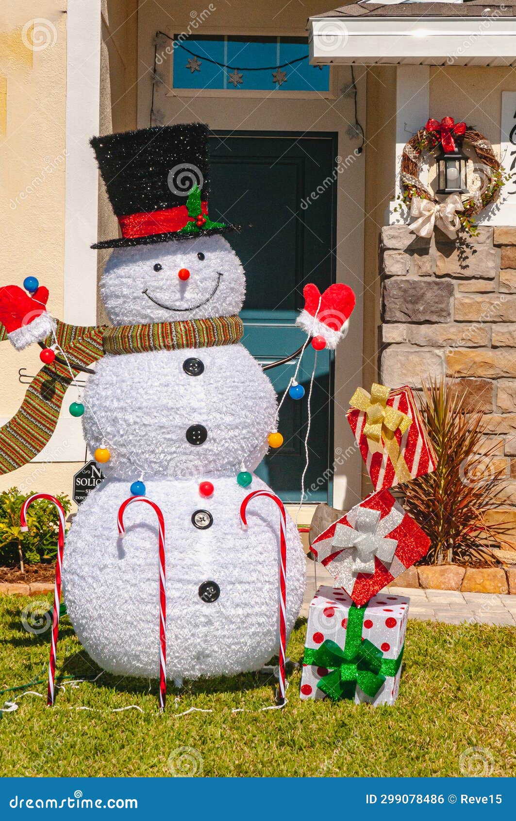 Lawn Snowman in Sunny, Tropical Location Stock Photo - Image of orange ...