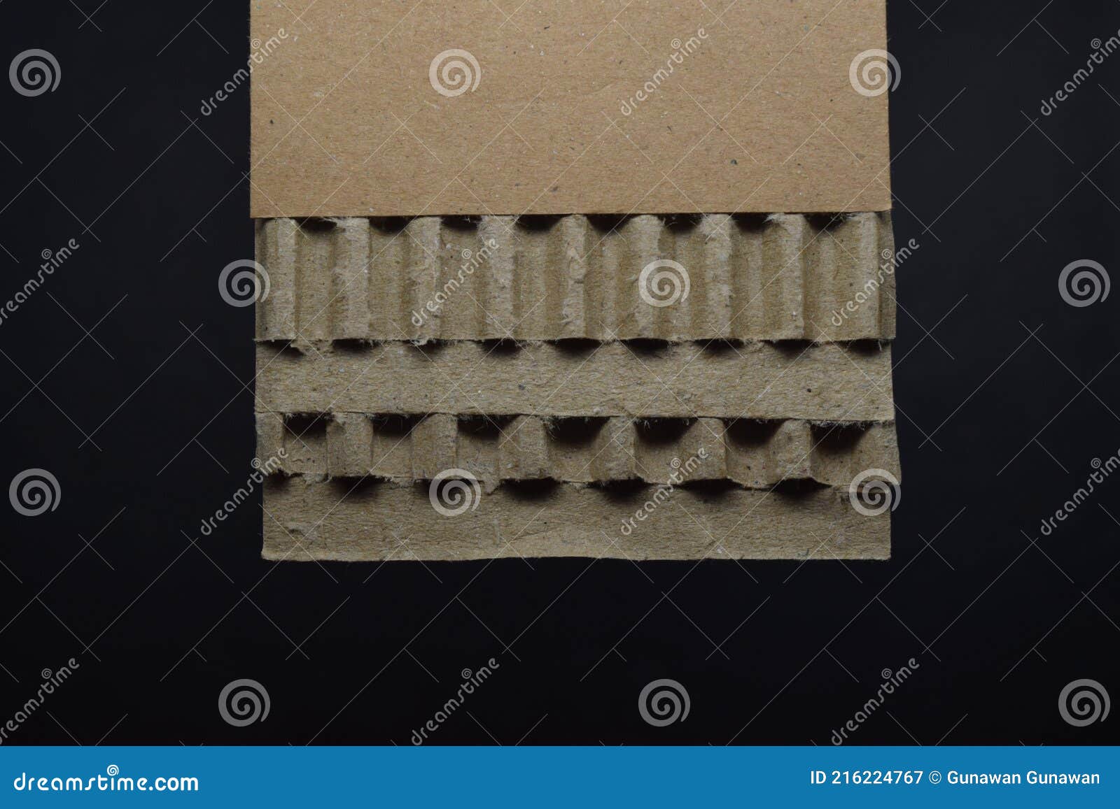 The 3-layer Corrugated Cardboard Consists Of One Layers Of Corrugated ...