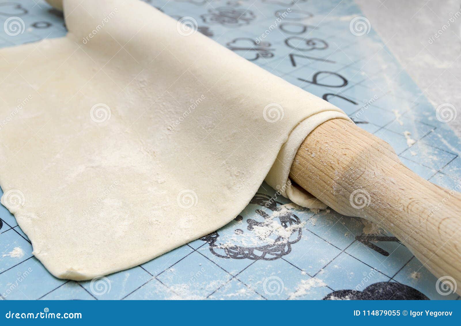 A layer of dough stock image. Image of pastry, meal - 114879055
