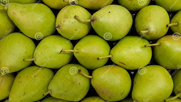A Layer of Ordered Group of Pears Stock Image - Image of economy, group ...