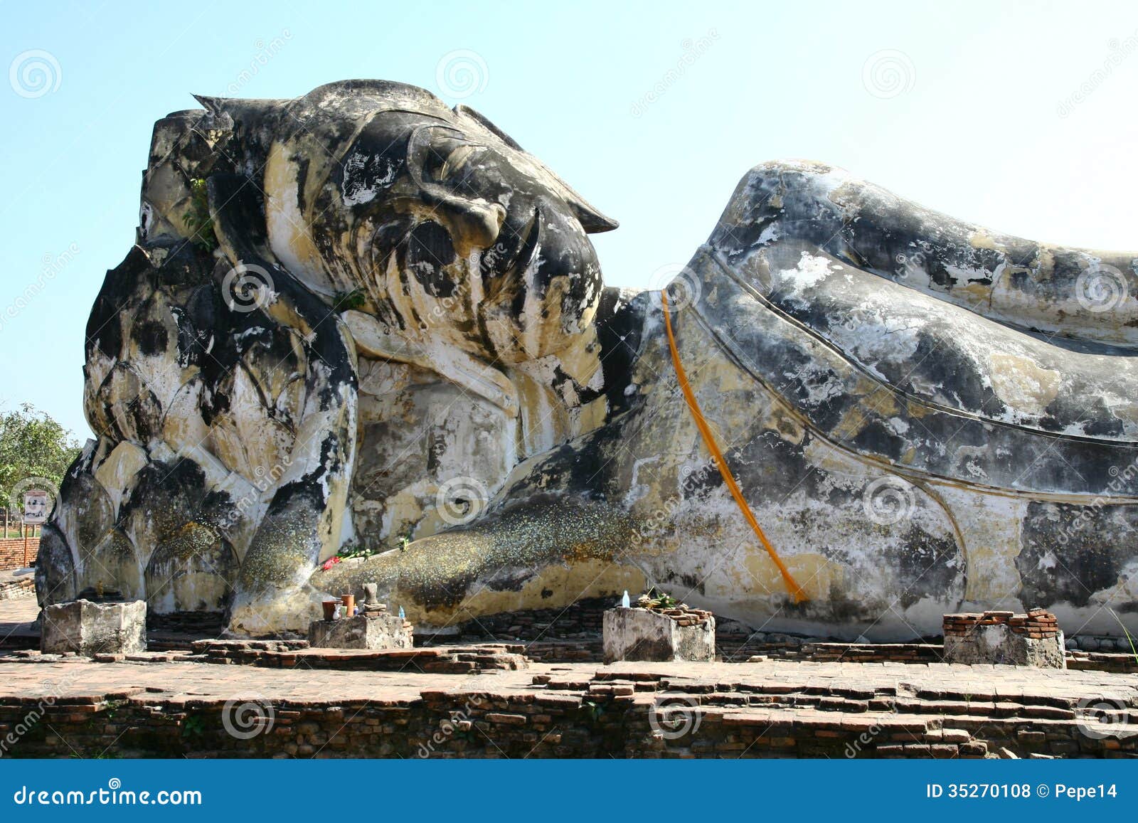 Laying Buddha Statue in Ayutthaya Stock Photo - Image of statue, laying ...