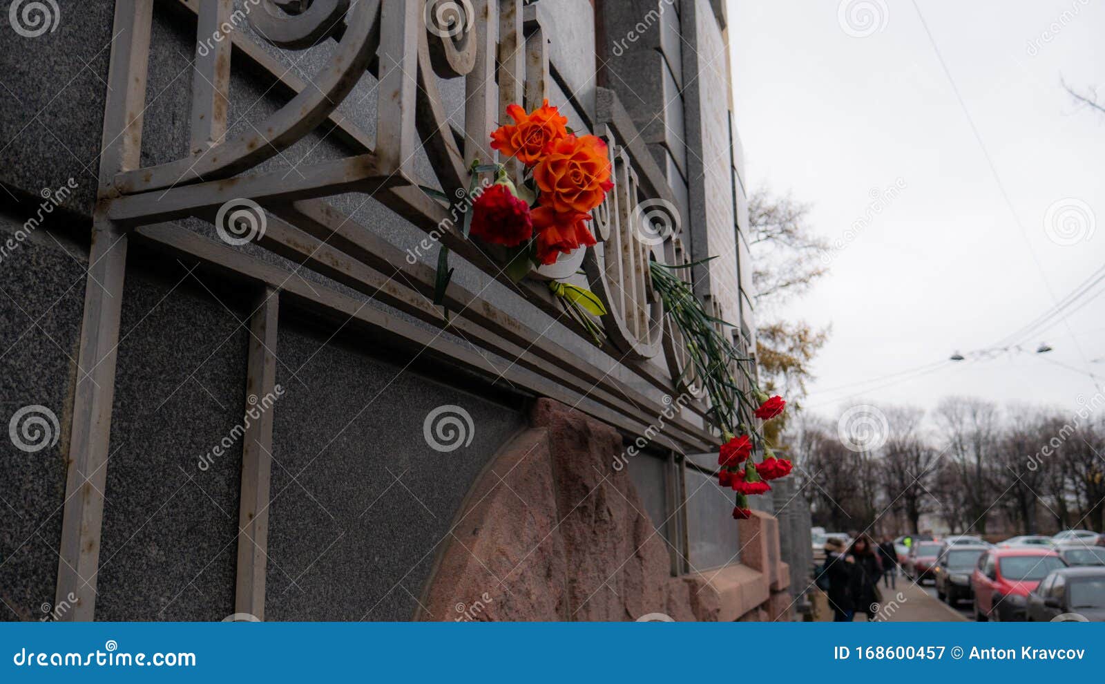 Laying Flowers at the Monument. Carnations Editorial Photography ...