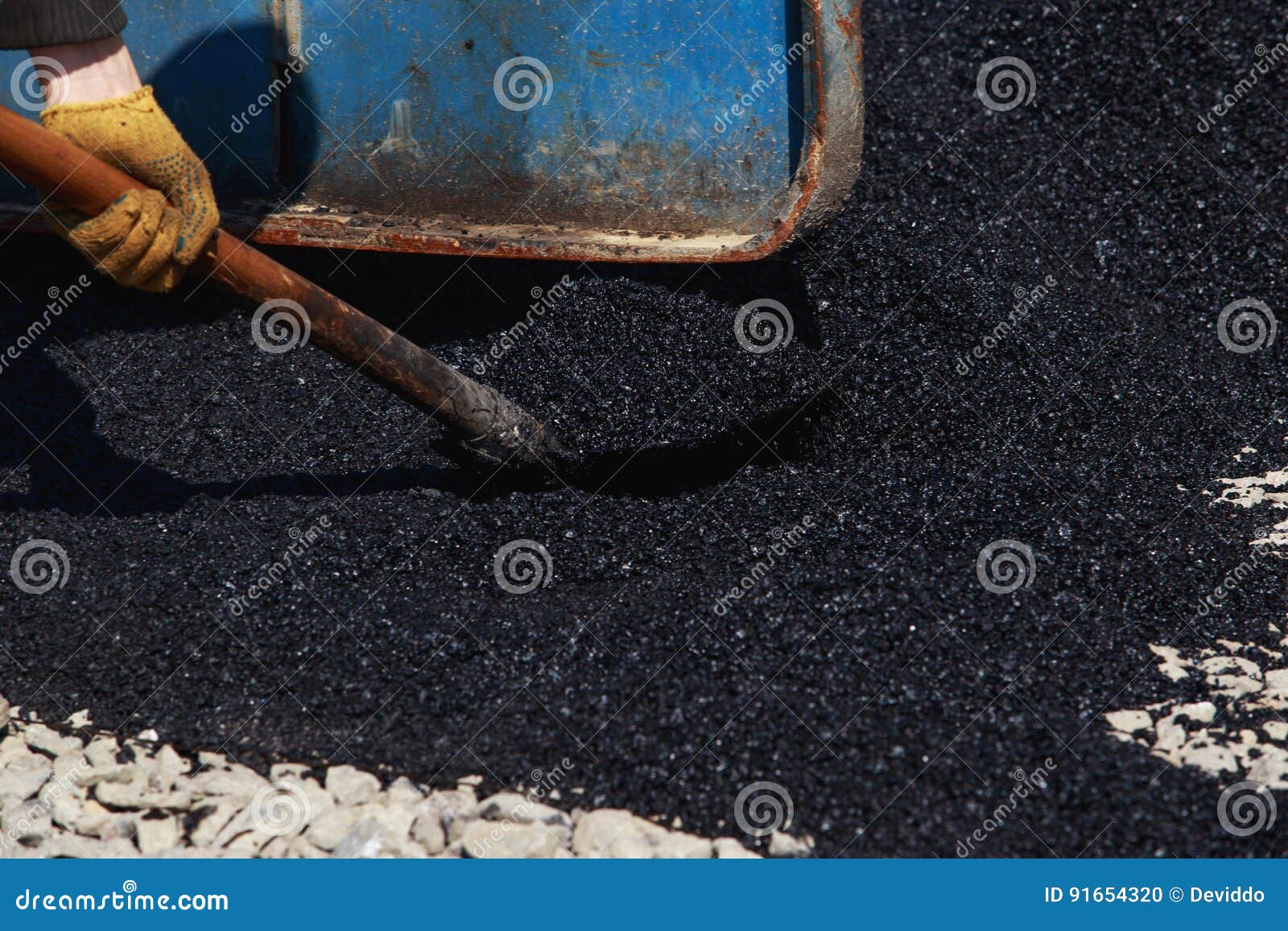 Laying fresh asphalt stock photo. Image of bitumen, lane - 91654320