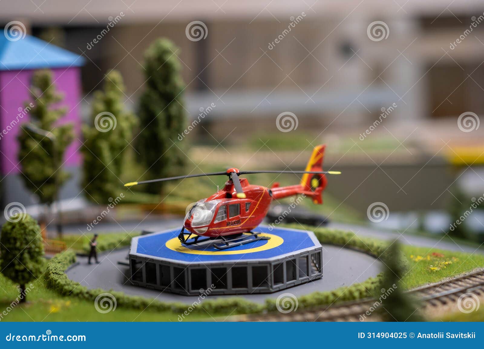 A Layout on the Scale of Urban Objects, a Railway and Various Transport ...