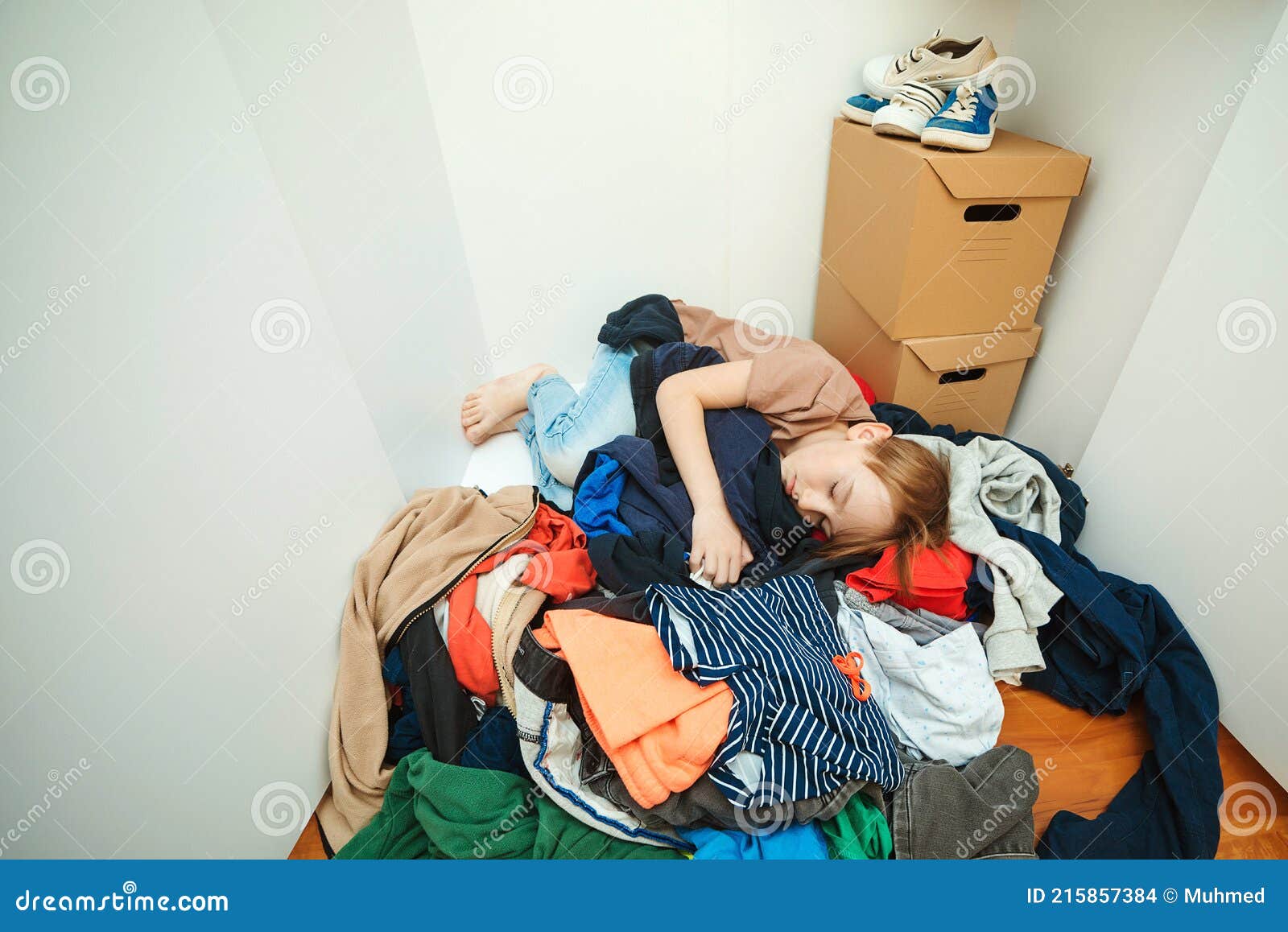 Open, Untidy Trunk Of A Delivery Van, Loaded With Old Tools, Scrap And ...