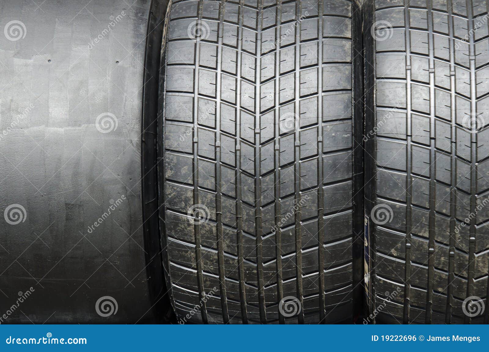 LBGP - Firestone editorial photo. Image of wheels, rain - 19222696