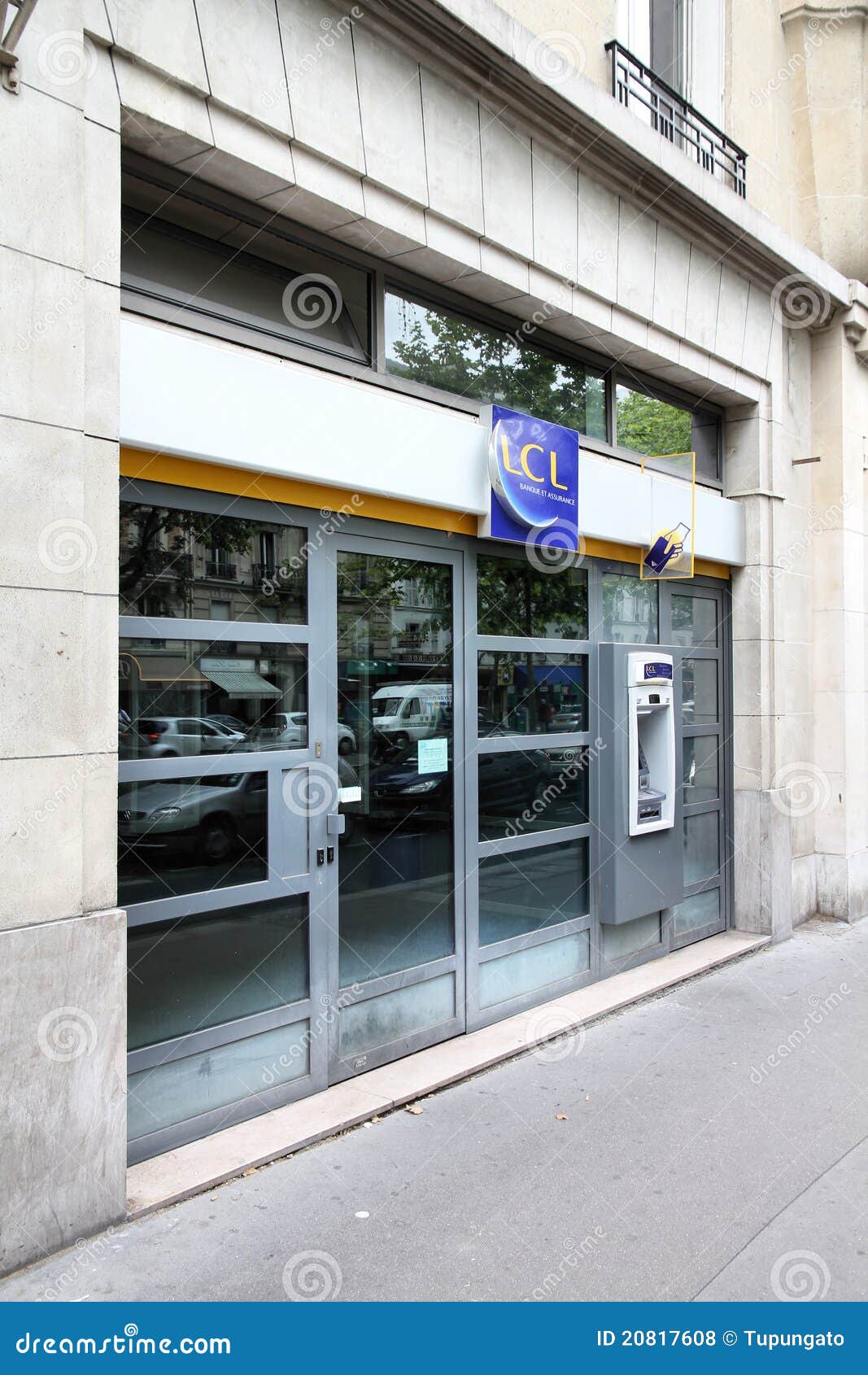 LCL Bank, Parijs redactionele stock foto. Image of parijs - 20817608