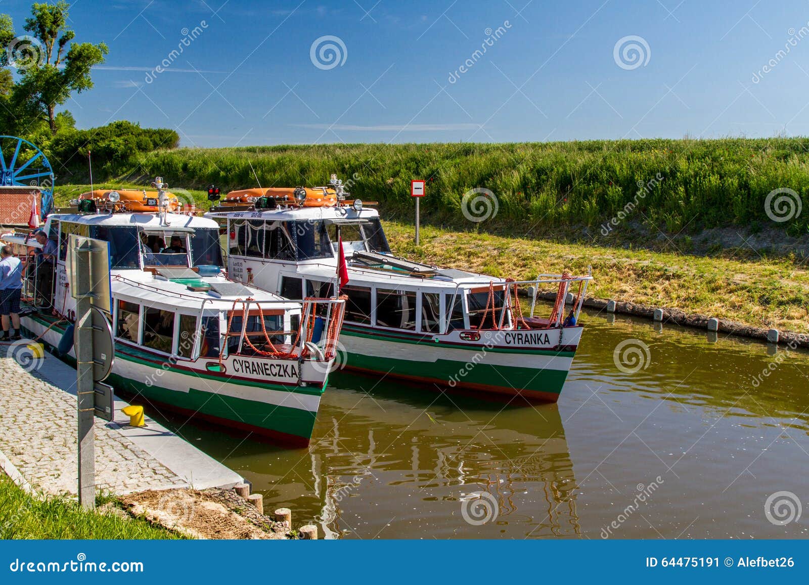 Le Barche Hanno Attraccato Al Puntello Fotografia Editoriale - Immagine ...