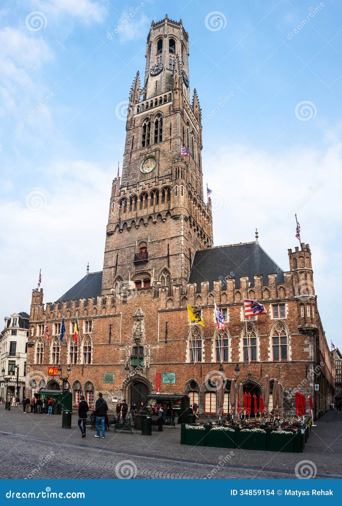 Le Beffroi De Bruges Image stock éditorial - Image: 34859154