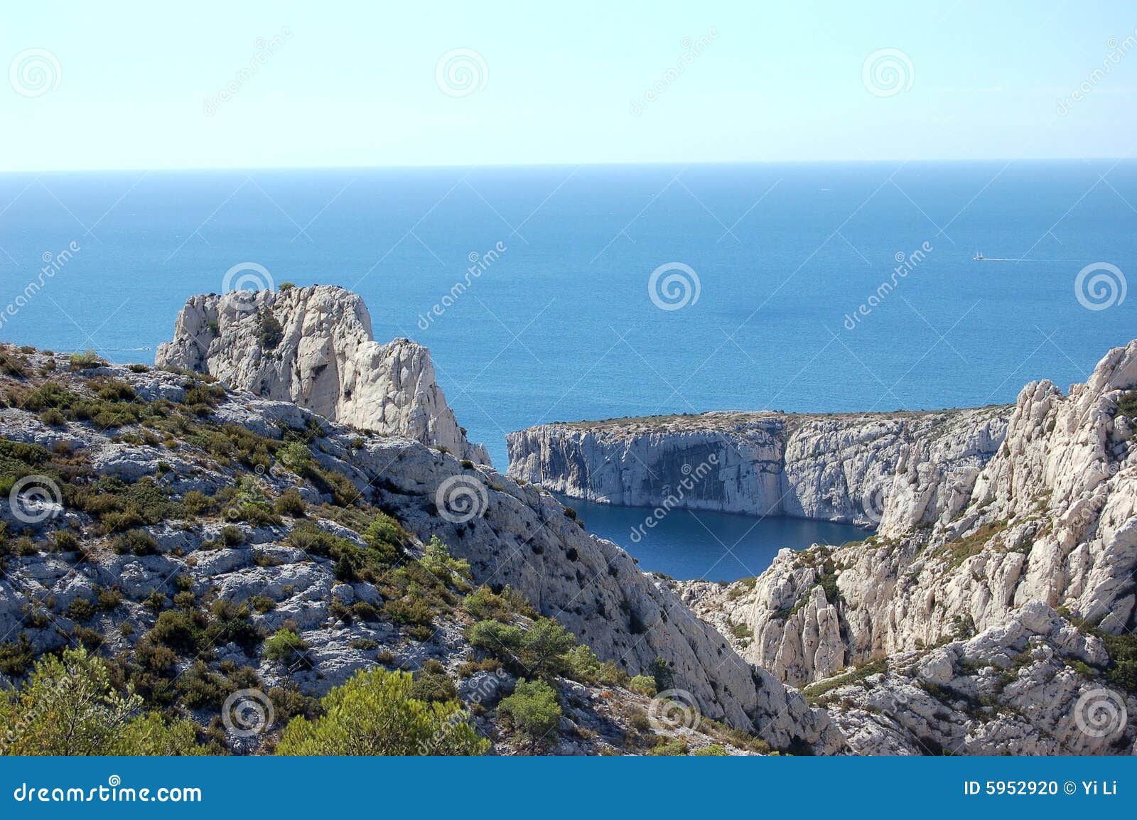 Le Calanque (Marseille-Luminy) Photo stock - Image du bleu, marseille ...