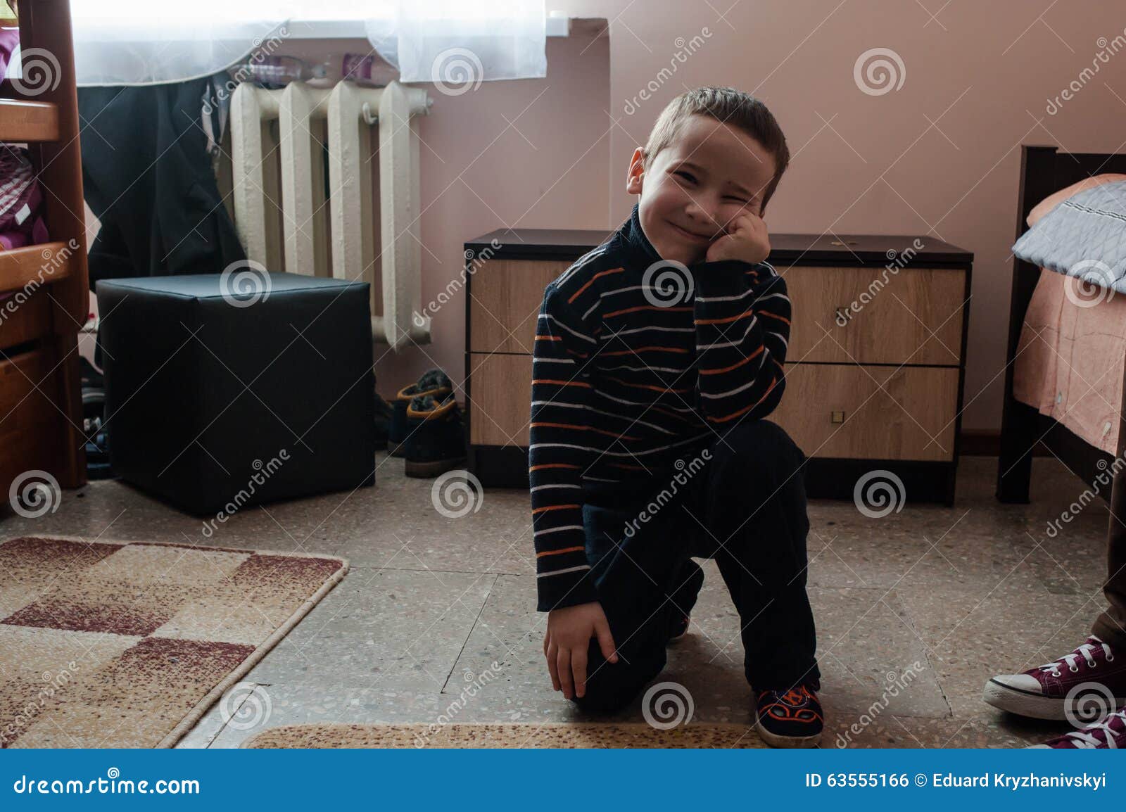 Le Camp Pour Des Enfants De Réfugié De Donbass Photo éditorial Image