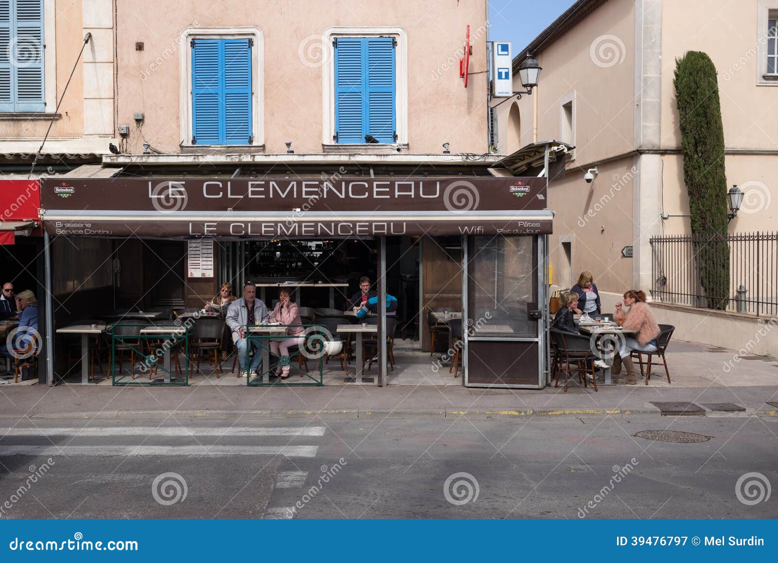 Le Clemenceau Restaurant photographie éditorial. Image du brasserie ...