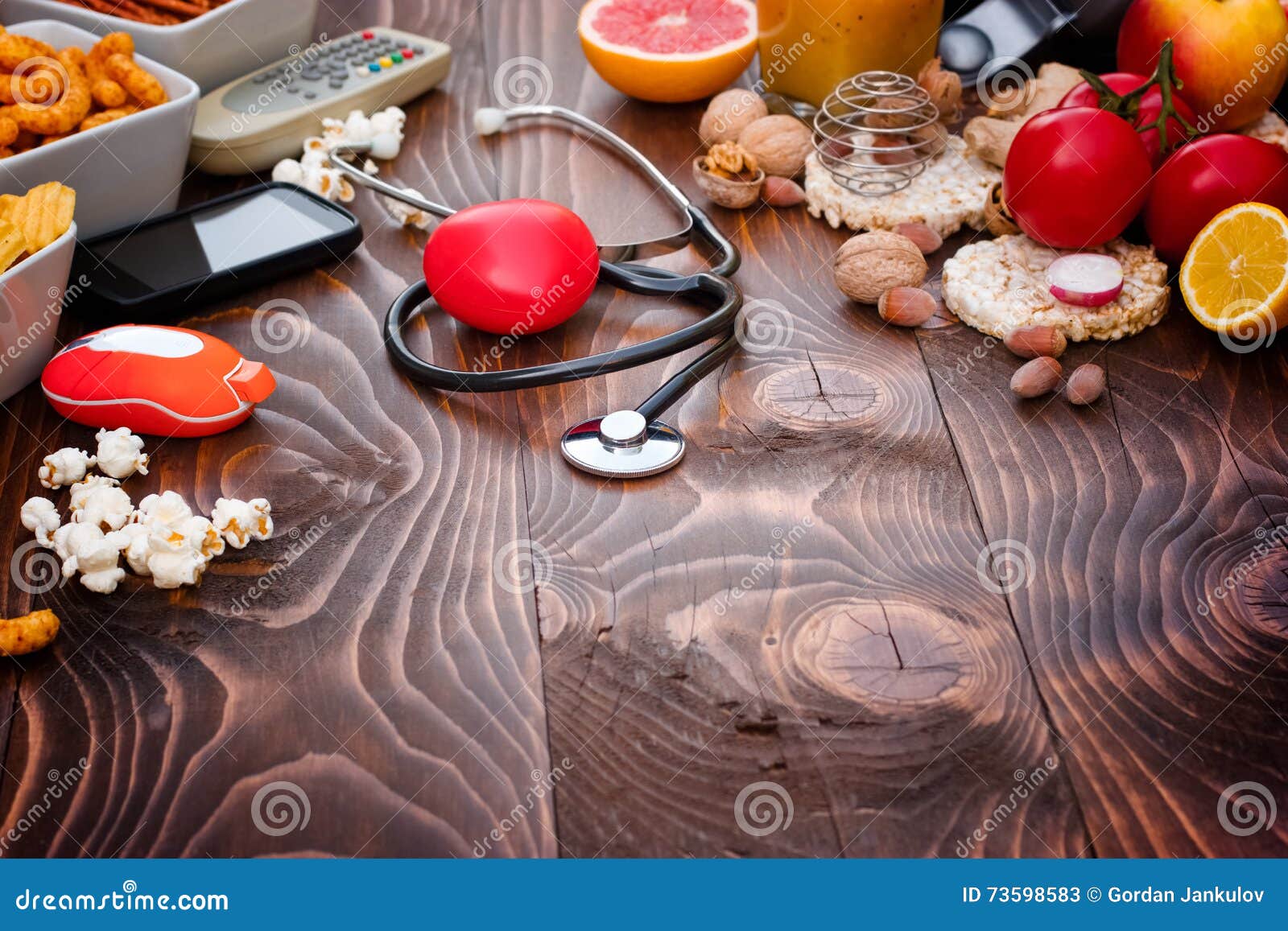 Le Concept Du Mode De Vie Sain Et Malsain Image stock - Image du citron ...