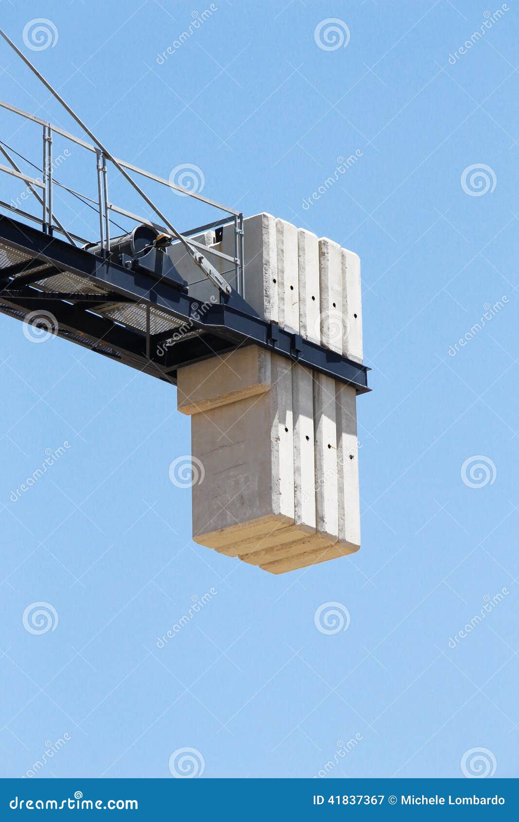 Le Contrepoids D'une Grue De Construction, Détail Image stock - Image ...