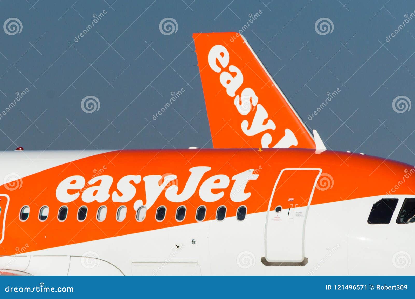 Le Logo D'EasyJet Et Se Connectent L'avion Photo éditorial - Image du ...