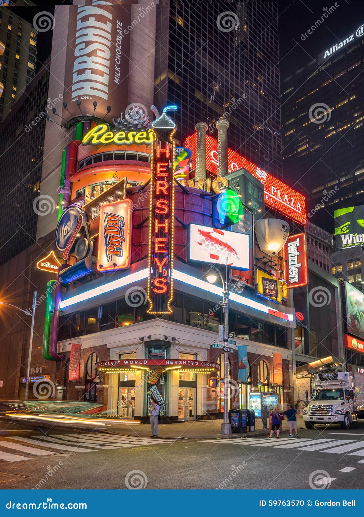 Le Magasin Du Hershey Dans Le Times Square Image éditorial - Image du ...