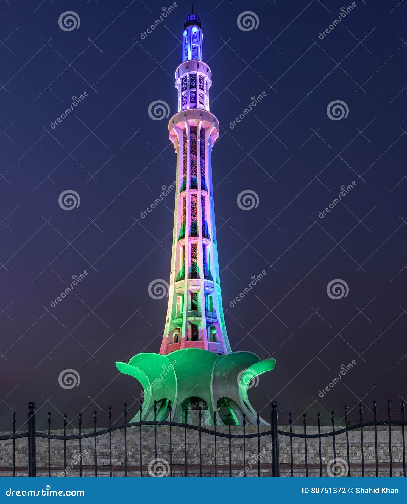 Le Minar-e-Pakistan, Lahore Photographie éditorial - Image du monument ...