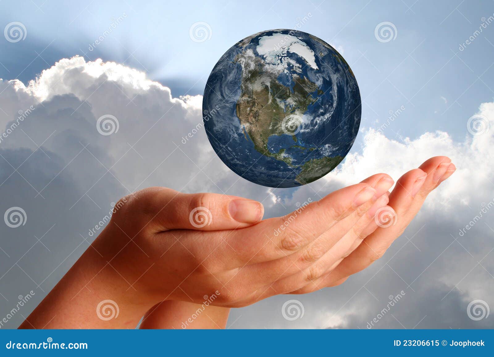 Le Monde Dans De Jeunes Mains De Womans Image stock - Image du prise ...