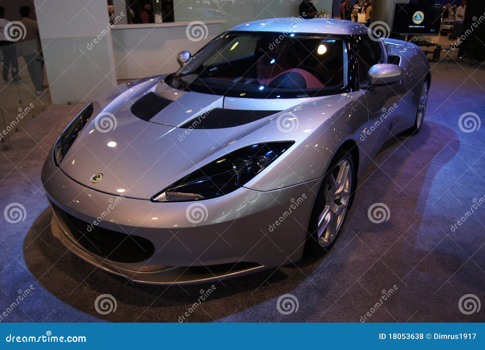 Le Qatar Motorshow 2011 - Lotus Photo stock éditorial - Image of moteur ...