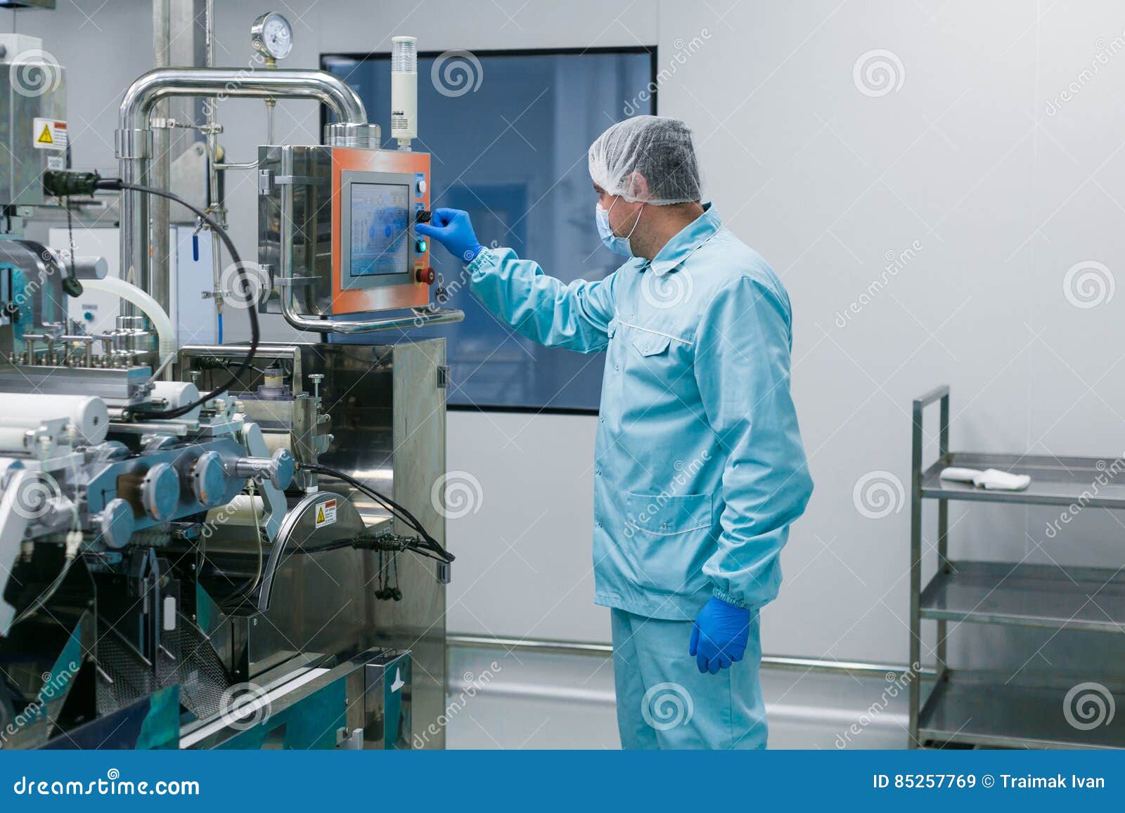 Le Scientifique Configure Le Panneau De Commande Image stock - Image du ...