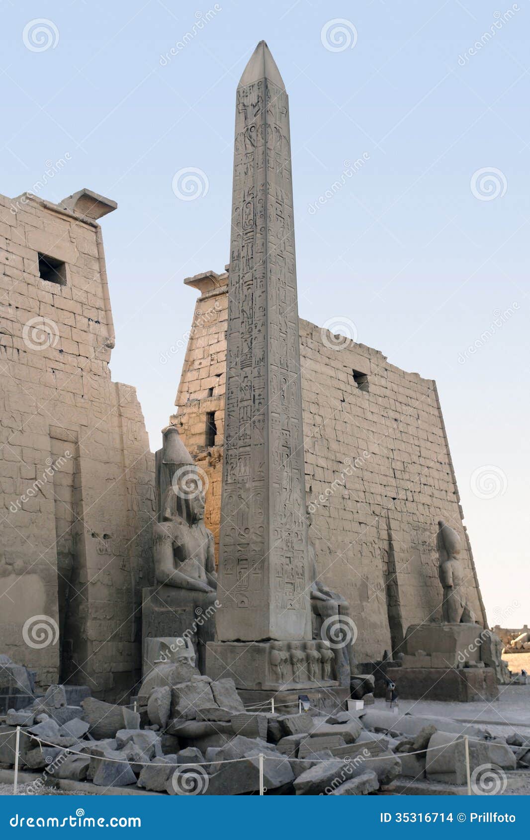 Le Temple De Louxor En Egypte Photo stock - Image du grand, royaume ...