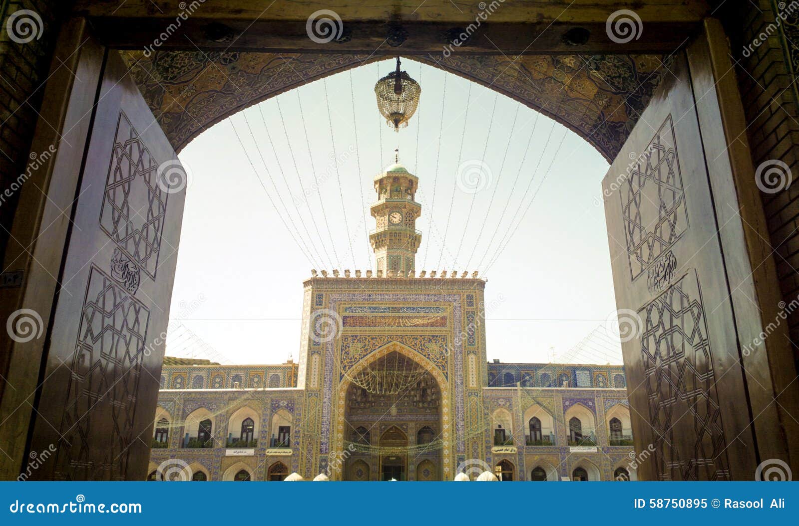 Le Tombeau D'Imam Ali Al-Rida Image stock - Image du course, iran: 58750895
