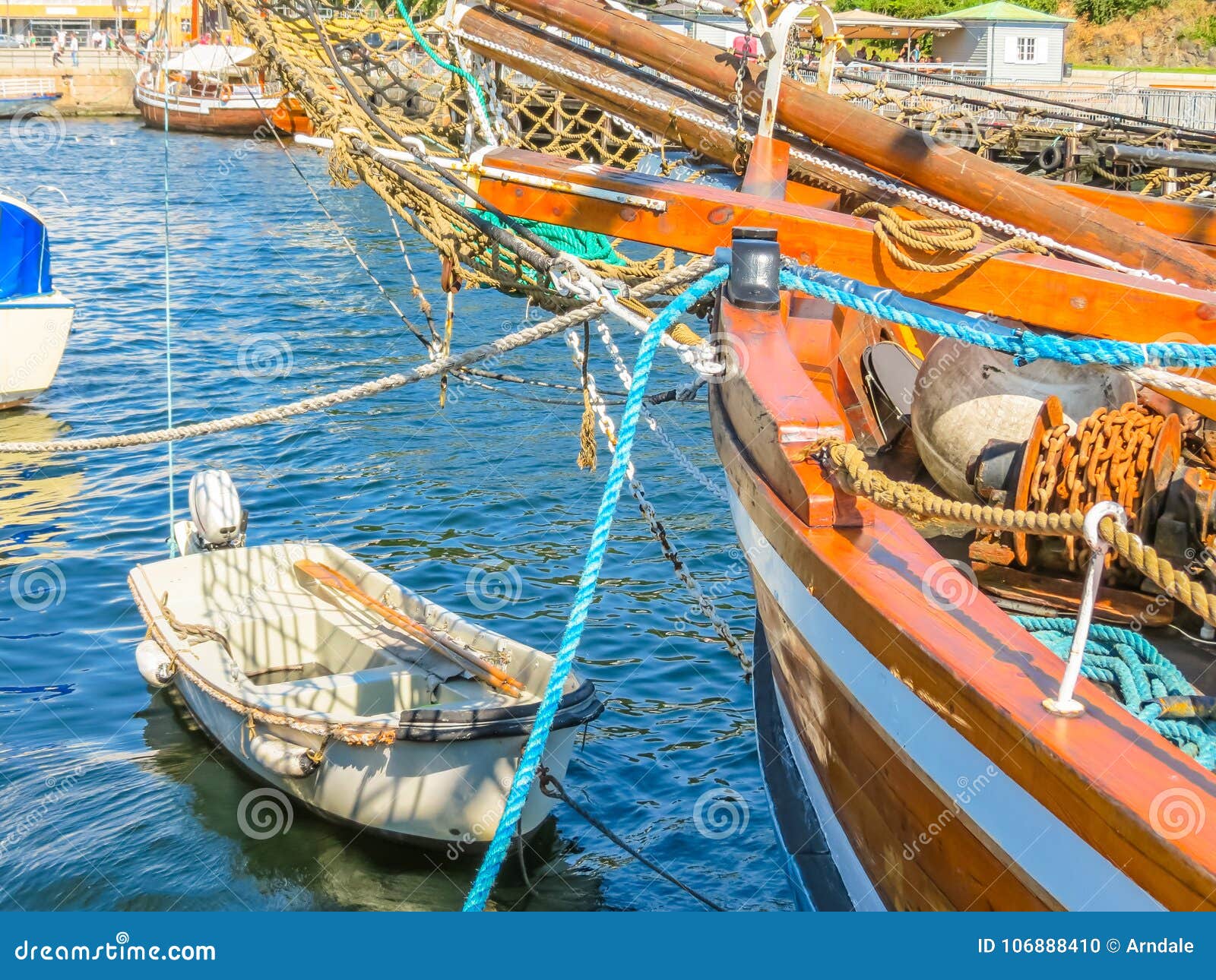 Le Vecchie Navi E Barche a Oslo Harbour Fotografia Stock - Immagine di ...