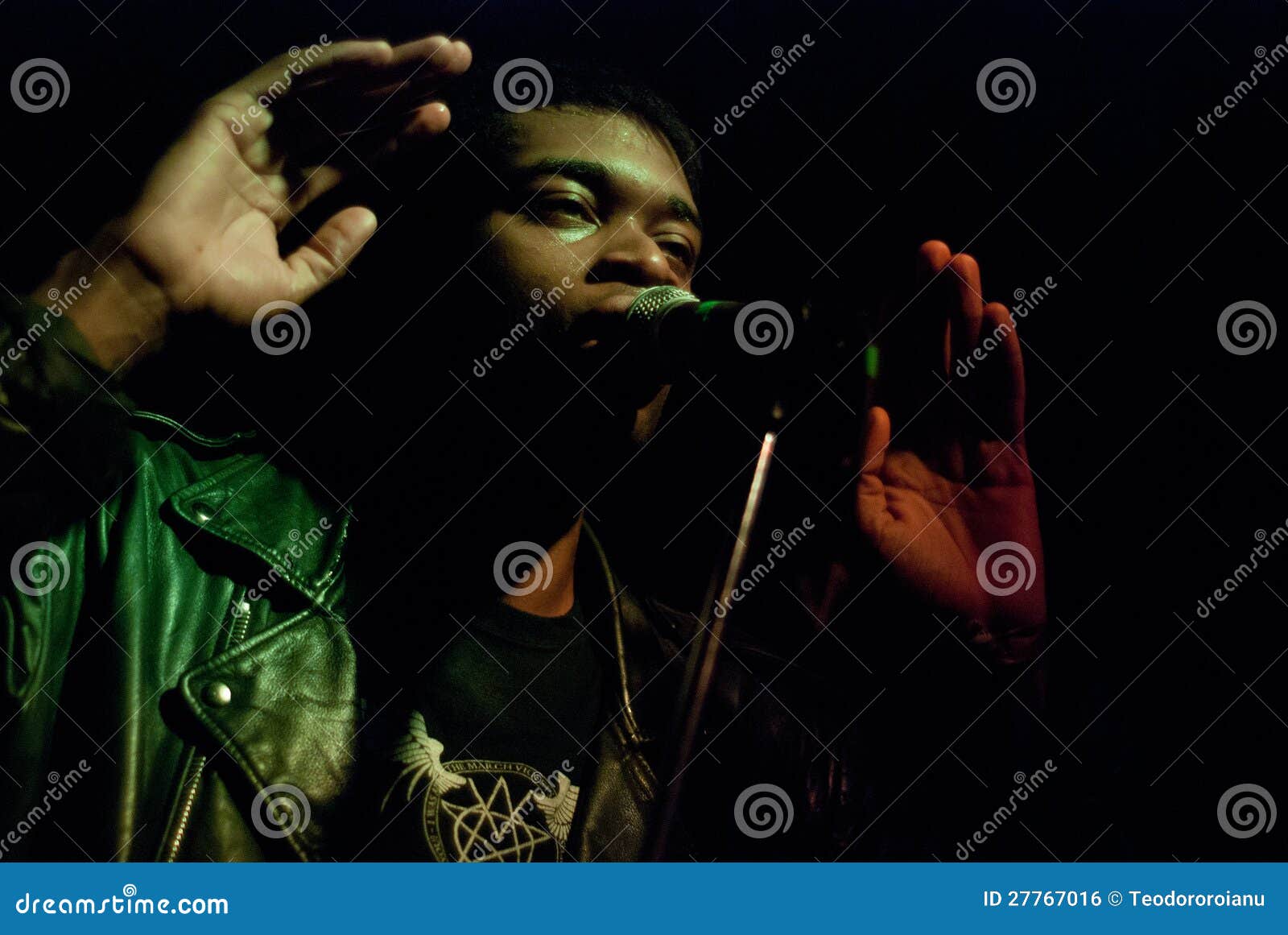 Lead singer Tobias O Kandi editorial photo. Image of rock - 27767016