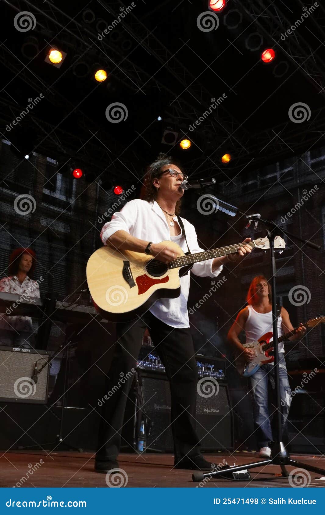 Lead-Vocals - Mike Craft editorial stock photo. Image of entertainment ...