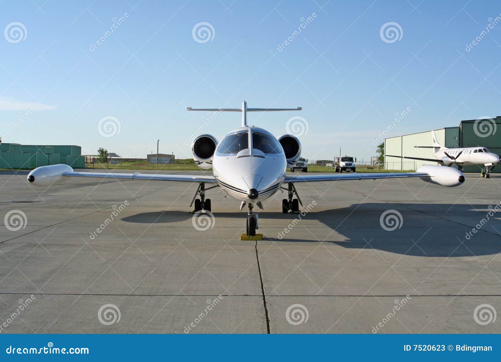 Lear Jet stock image. Image of passenger, tarmac, fuselage - 7520623