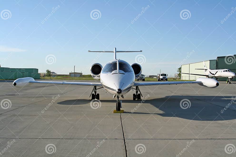 Lear Jet stock image. Image of passenger, tarmac, fuselage - 7520623