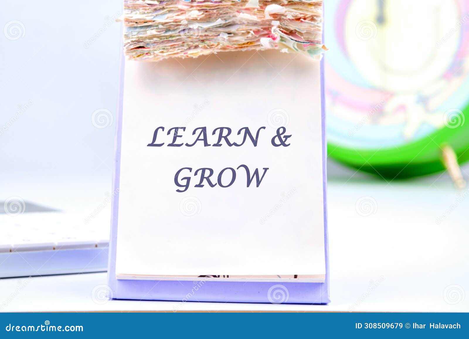 Learn and Grow Written on the Desktop Calendar Stock Image - Image of ...