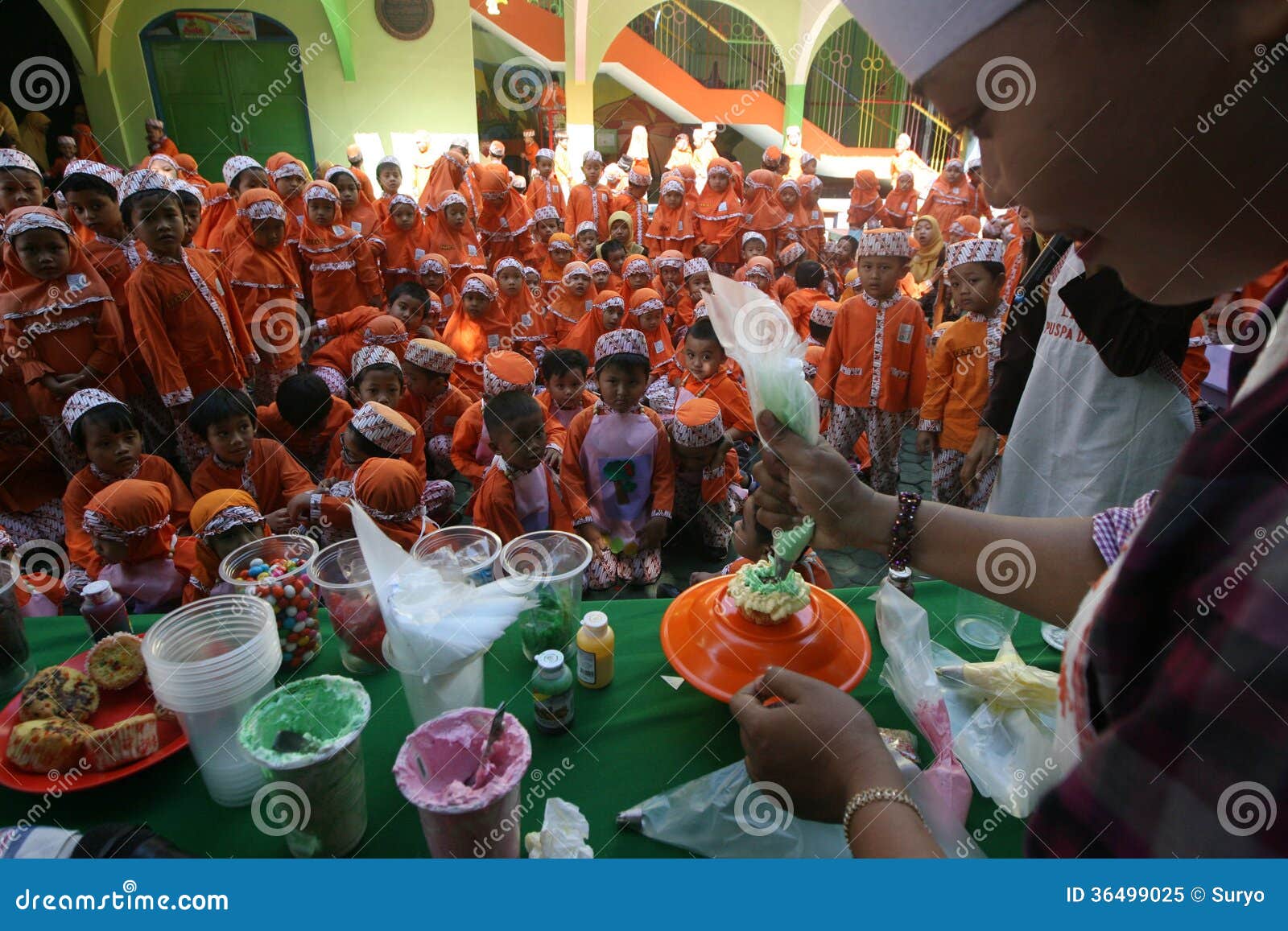 Learn to cook editorial image. Image of indonesia, city - 36499025