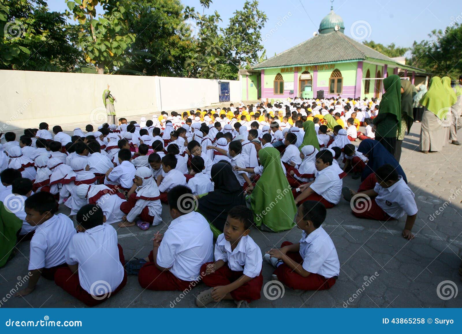 Learning outside classroom editorial stock photo. Image of java - 43865258