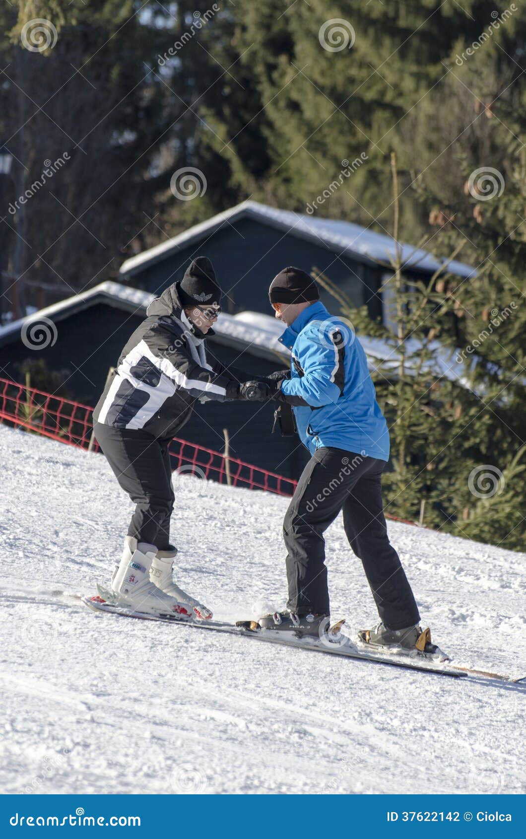 Learning to ski editorial photography. Image of skilift - 37622142