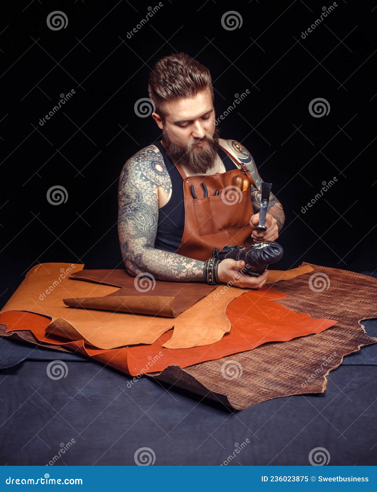 Leather Artisan Works with Leatherwork Stock Image - Image of worshop ...